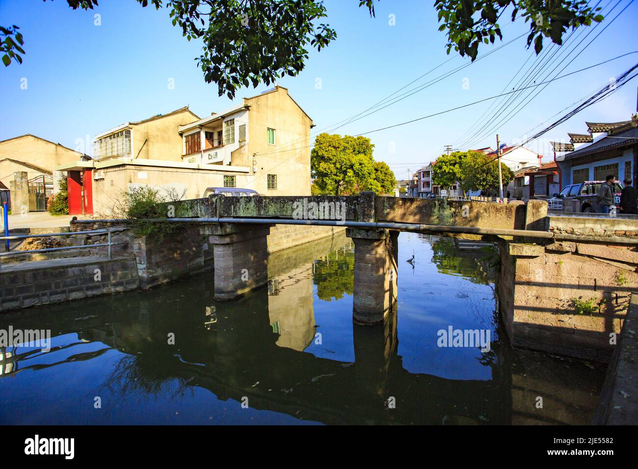 Zhejiang ningbo yinzhou ancient stone bridge Stock Photo - Alamy