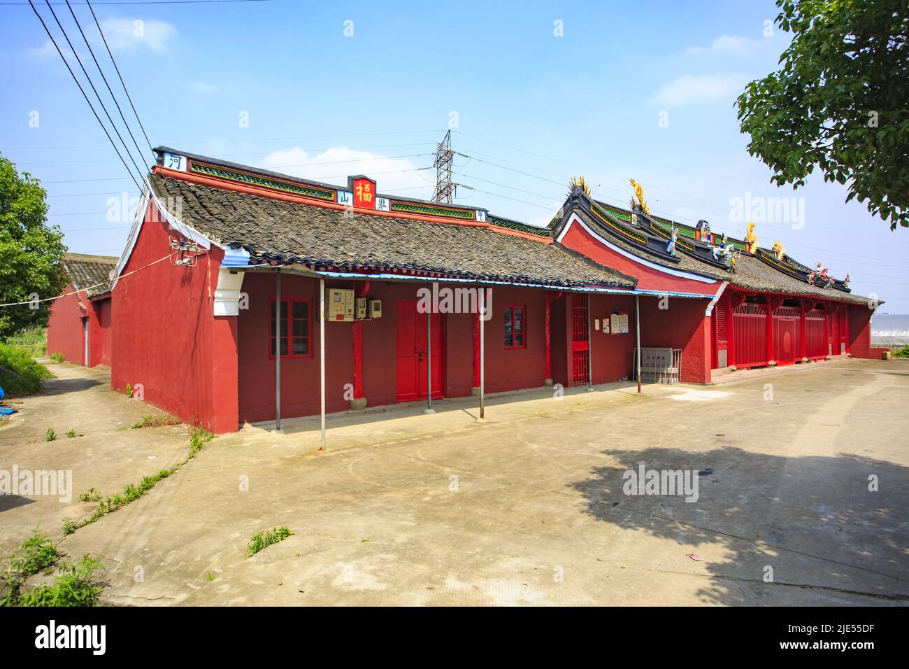 Ancient ancestral hall hi-res stock photography and images - Alamy