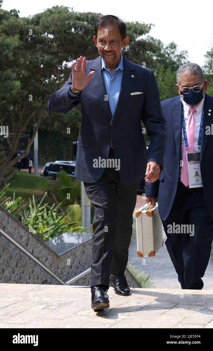 Hassanal Bolkiah, Sultan of Brunei arrives for the Leaders' Retreat on ...