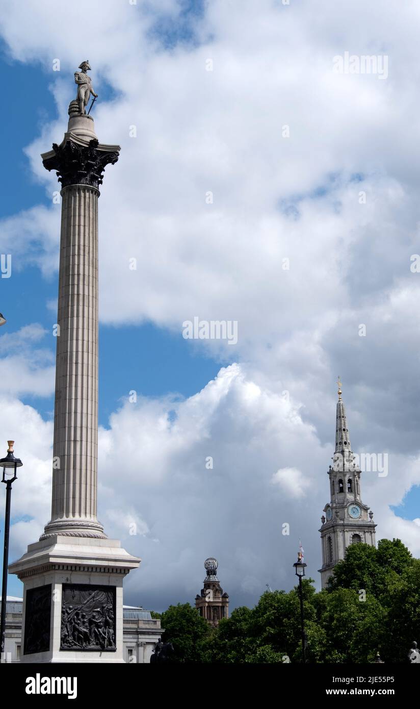 Nelson's column in Trafalgar square,London Stock Photo - Alamy