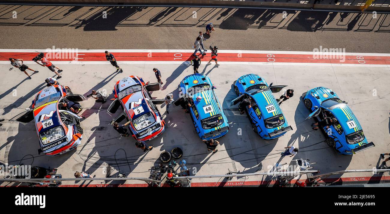 stand, pit lane, Cyan Performance Lynk & Co, Lynk & Co 03 TCR, BRC ...