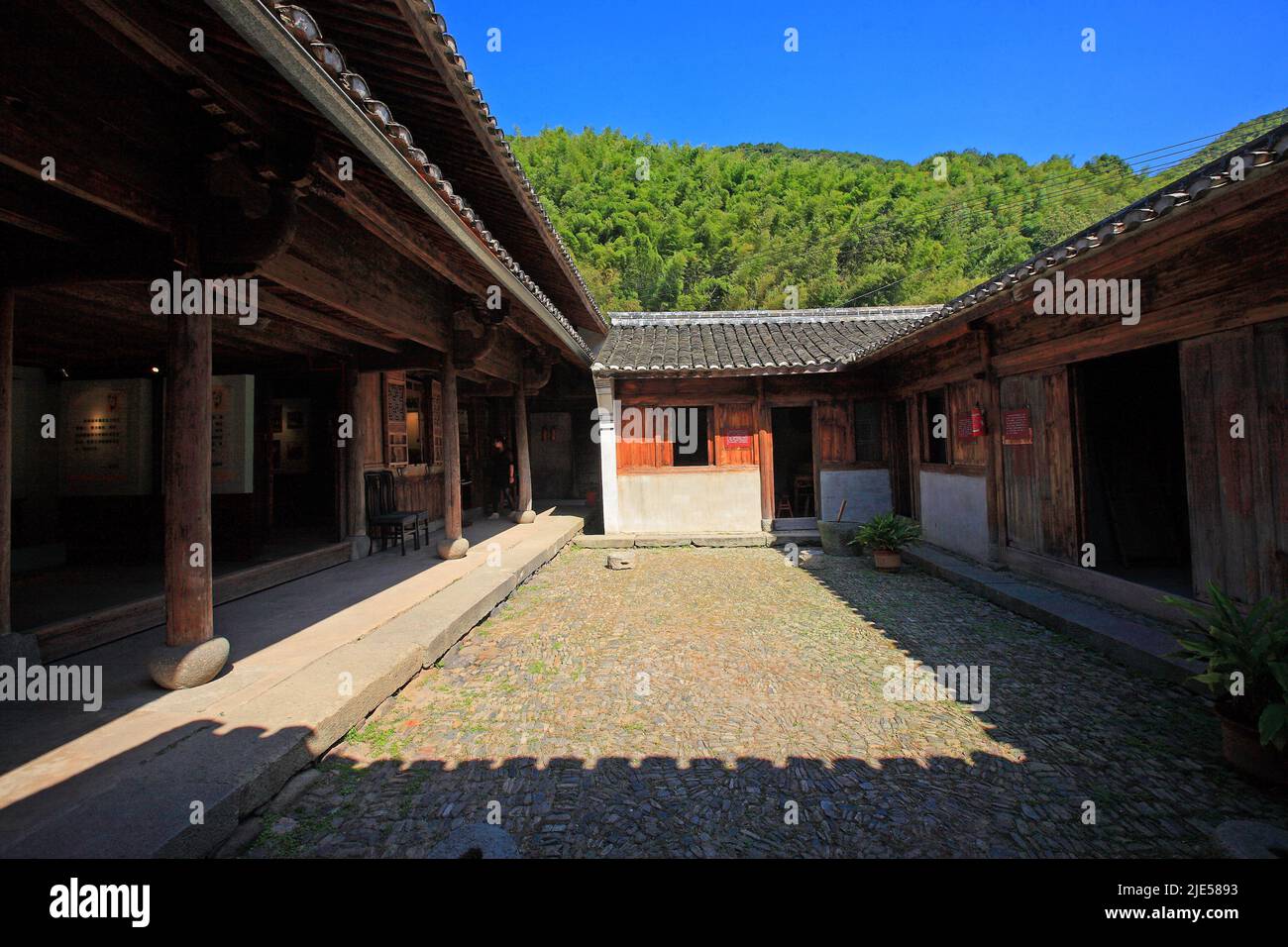 Town Zhejiang ningbo yinzhou design dizhou tong house old house Stock ...