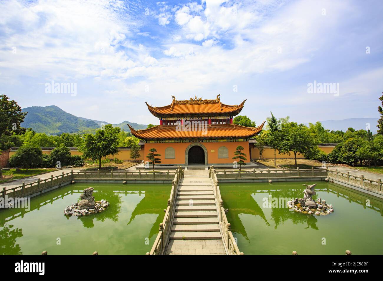 Zhejiang ningbo yinzhou design town tianfu temples Stock Photo - Alamy