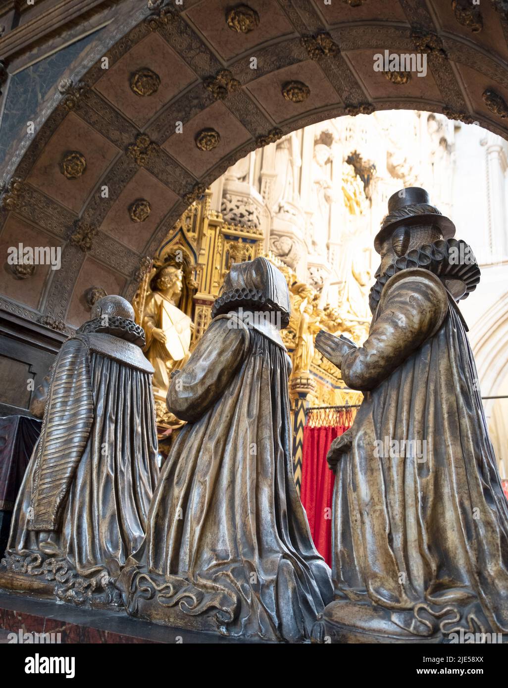Inside the Southwark cathedral in London,UK Stock Photo - Alamy