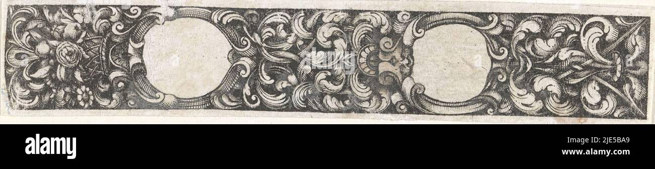 Two oval medallions designs hi-res stock photography and images - Alamy