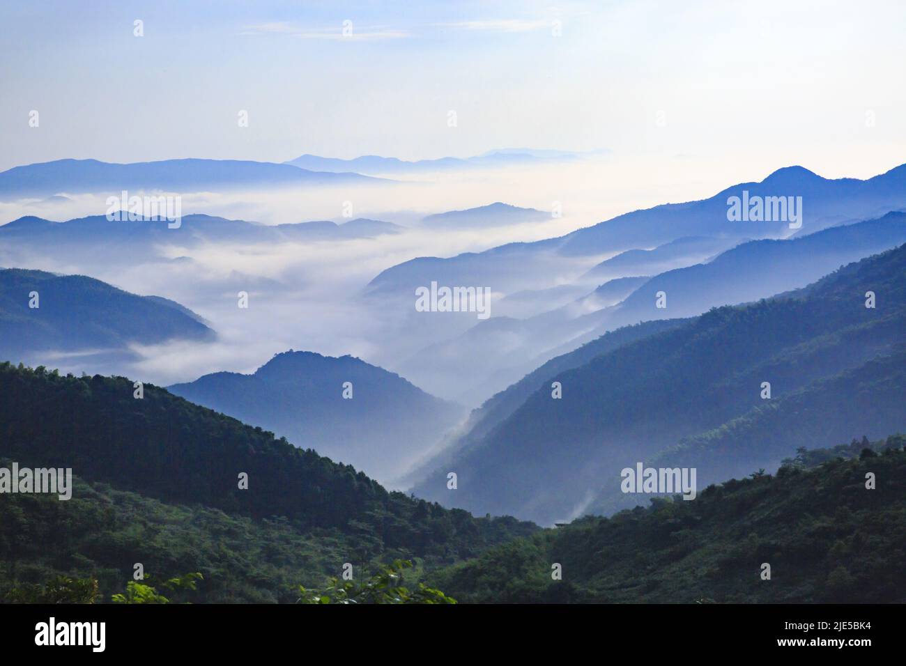 Yanshan mountains hi-res stock photography and images - Alamy