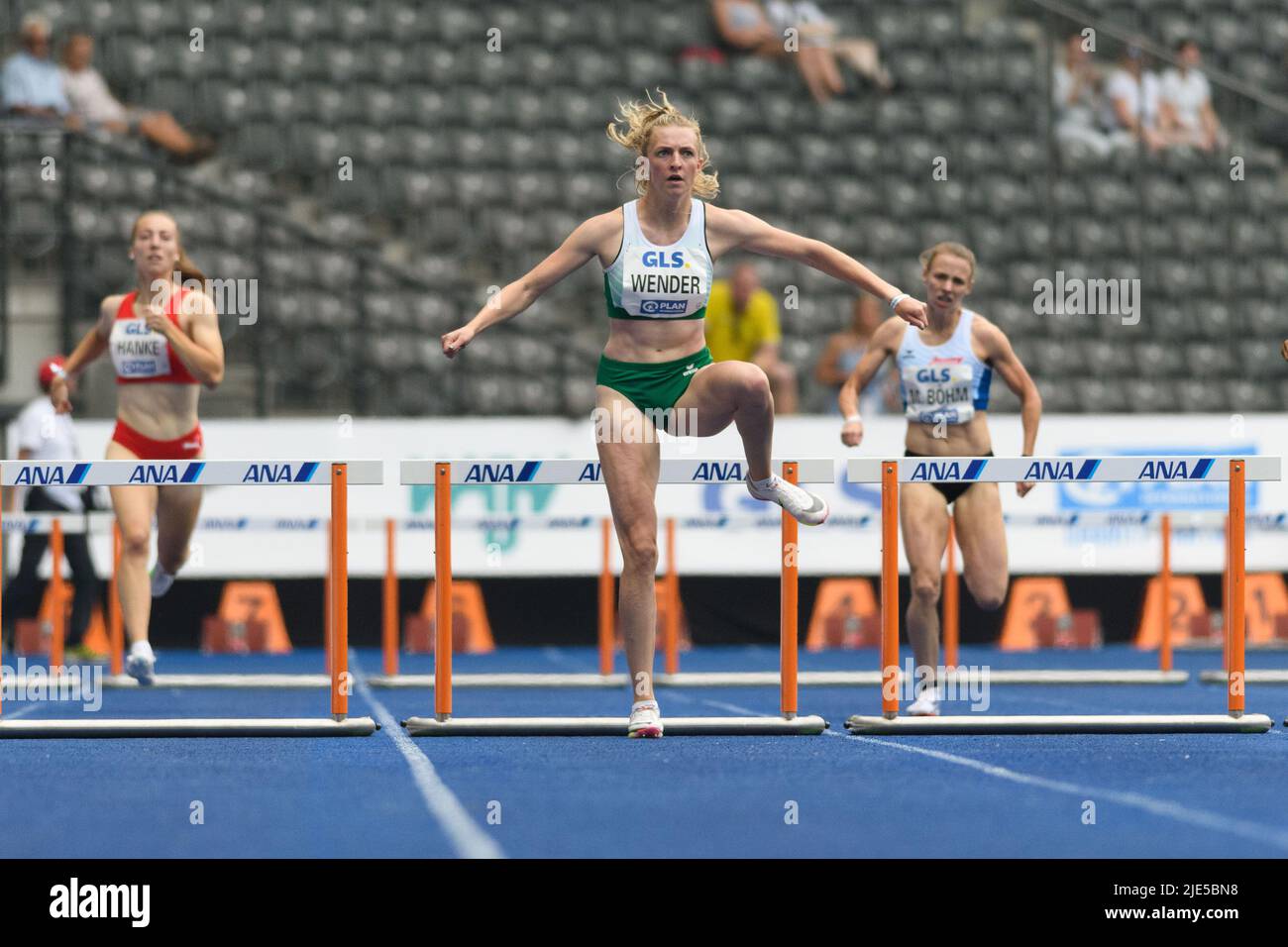 Gisele wender hi-res stock photography and images - Alamy