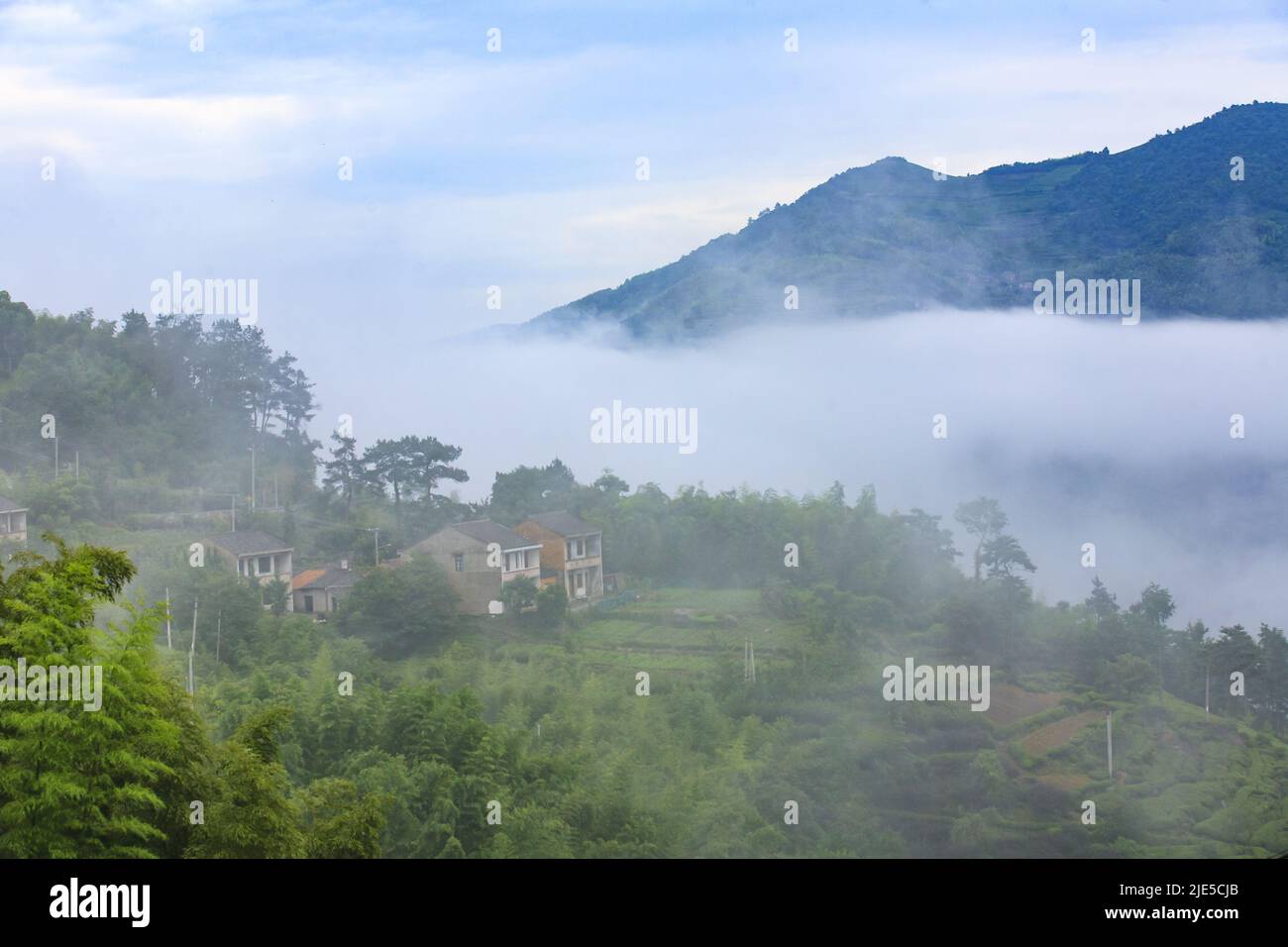 Zhejiang ningbo four daming mountain sea of clouds Stock Photo - Alamy
