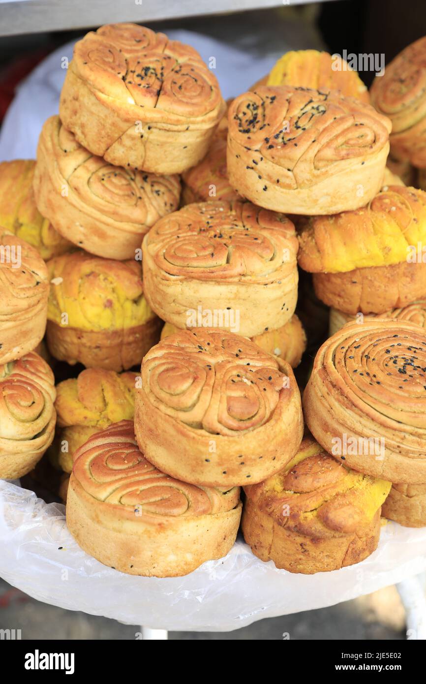 Crispy fried buns hi-res stock photography and images - Alamy