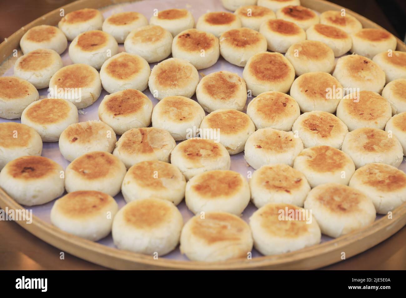 Traditional manual mung bean pie Stock Photo - Alamy