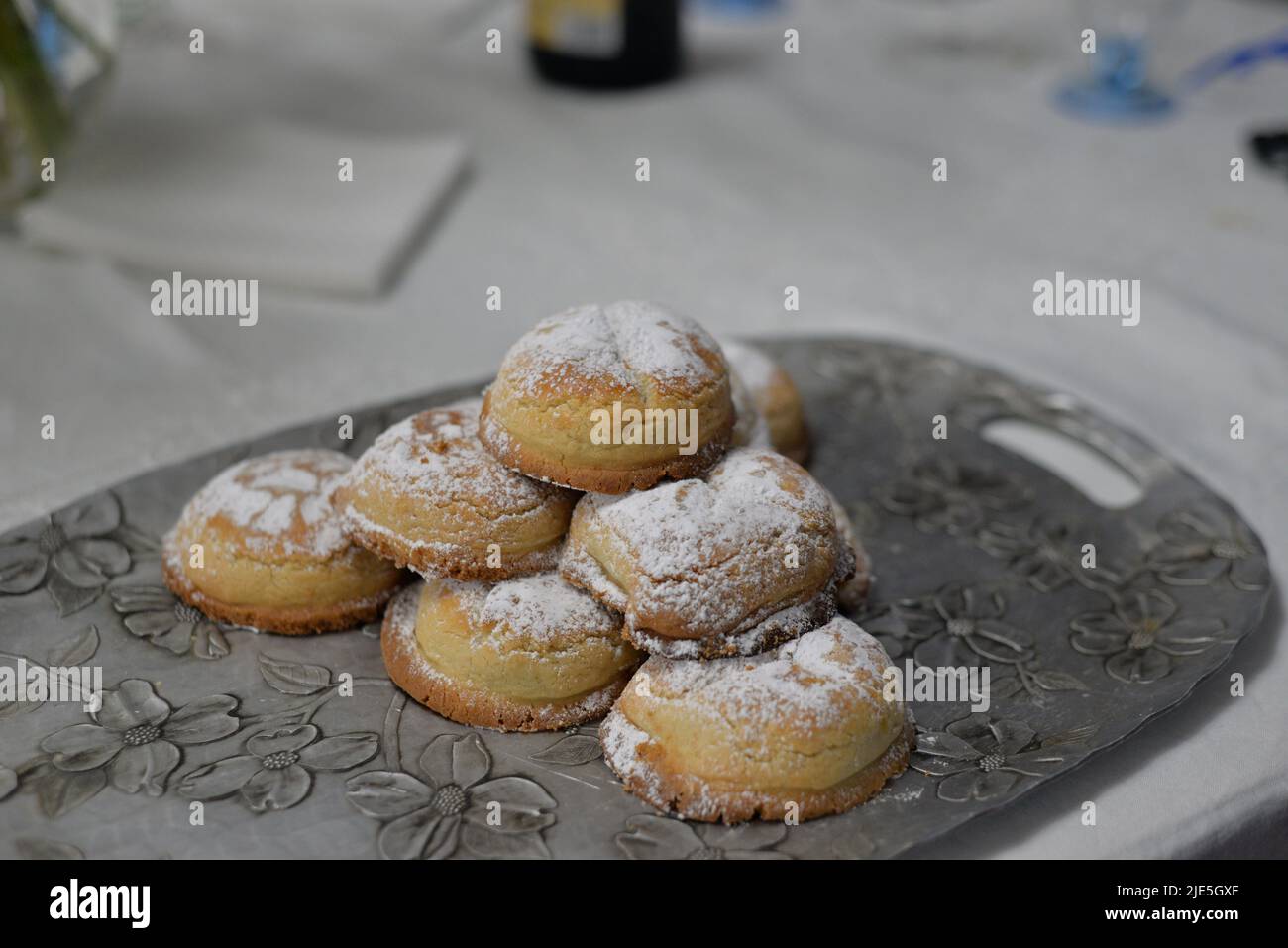 Italian, Neapolitan Pastry Frolla Liscia Stock Photo - Alamy