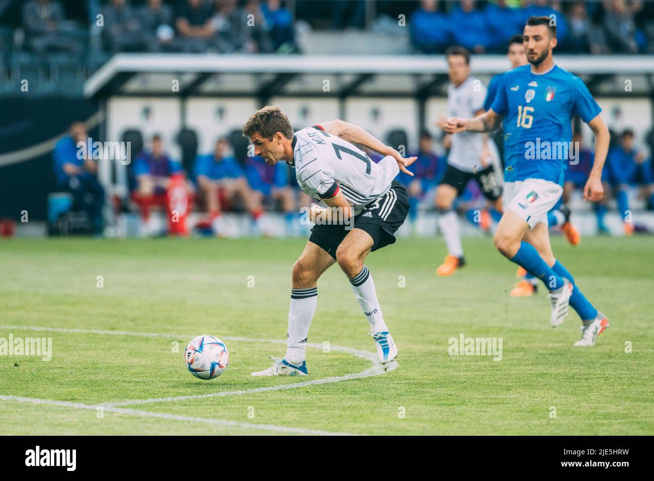 Mönchengladbach, Borussia-Park, 14.06.22: Thomas Mueller (L) (Germany ...