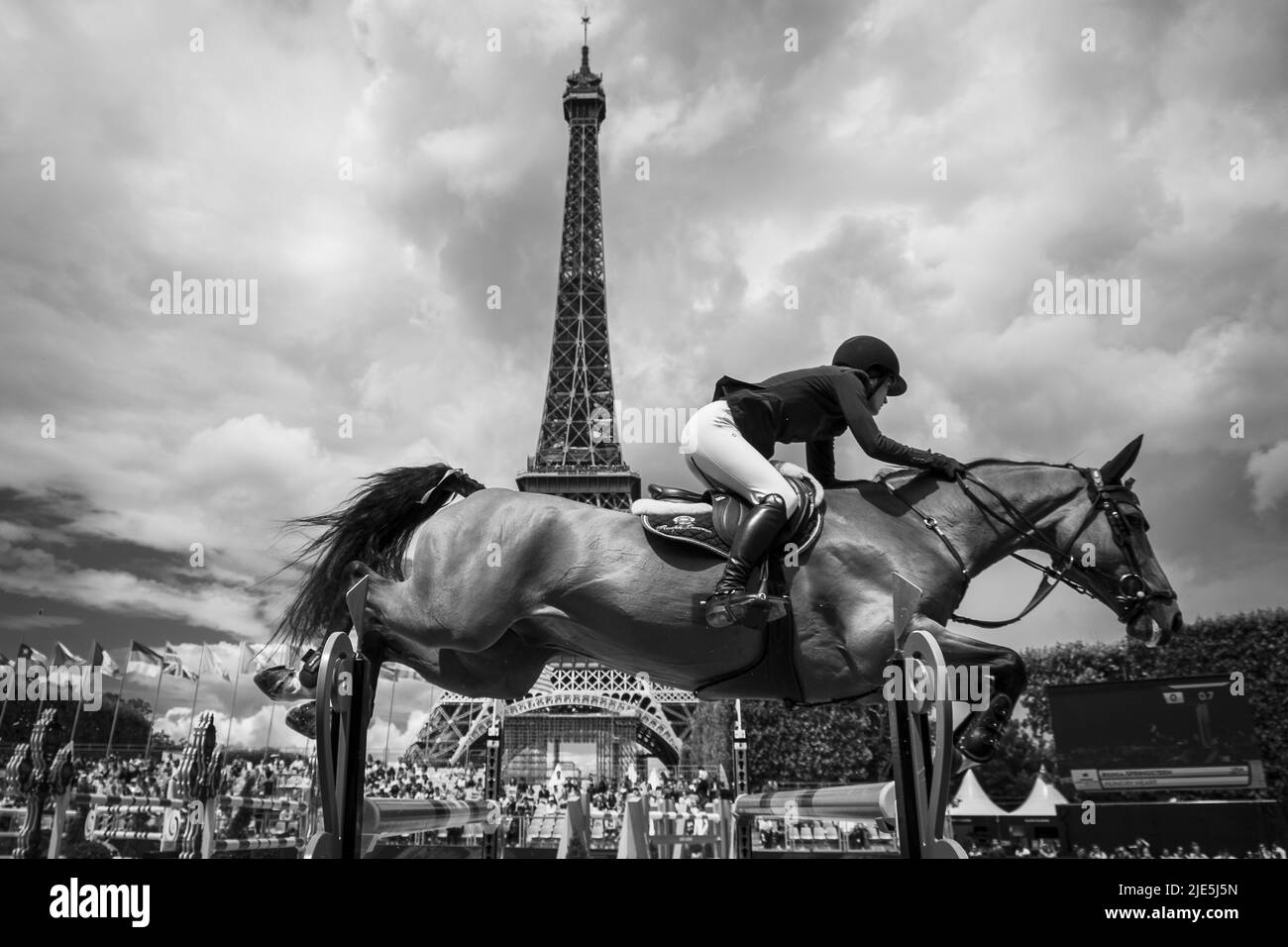 Jessica SPRINGSTEEN riding Hungry Heart during the Prix Elle of the ...