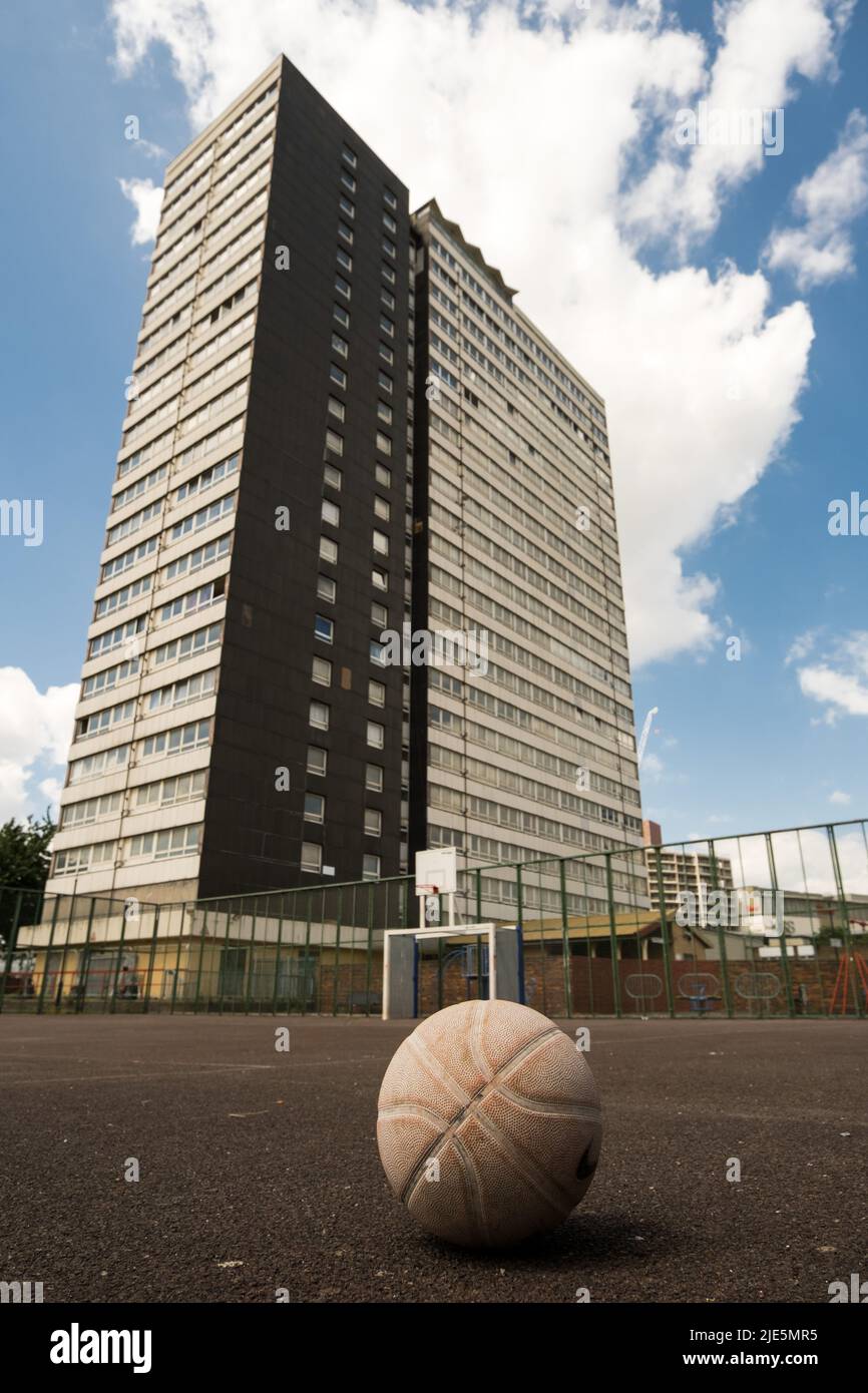 Empty towerblock hi-res stock photography and images - Alamy