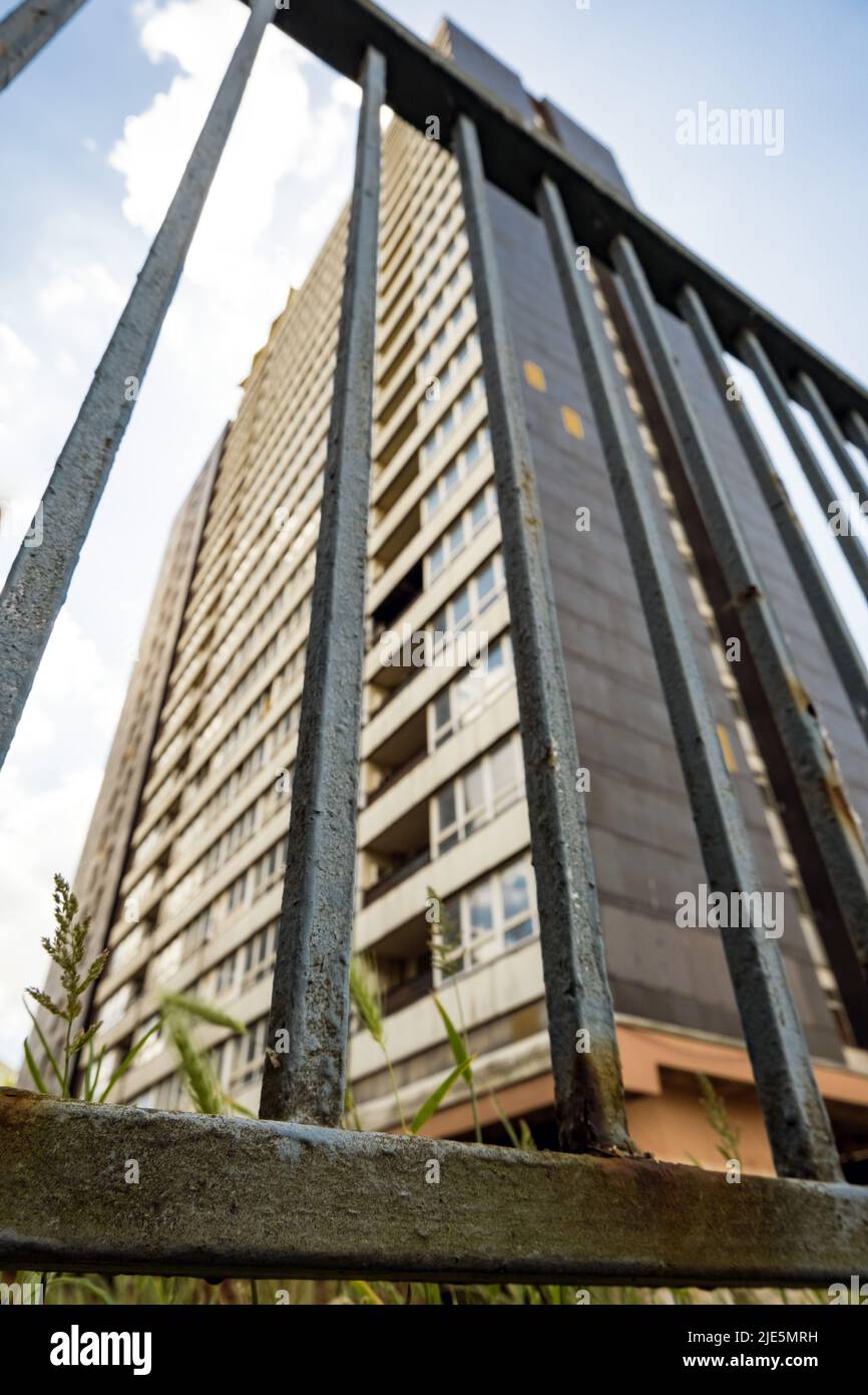 Empty tower block - James Riley Point on the Carpenters Estate ...