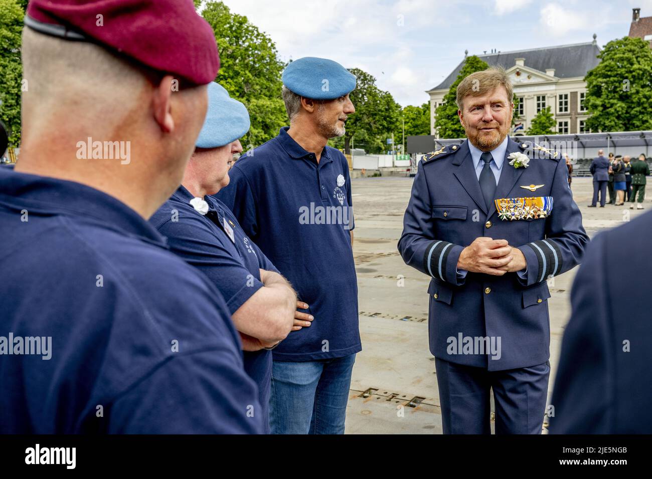 Armed police in utrecht netherlands hi-res stock photography and images ...