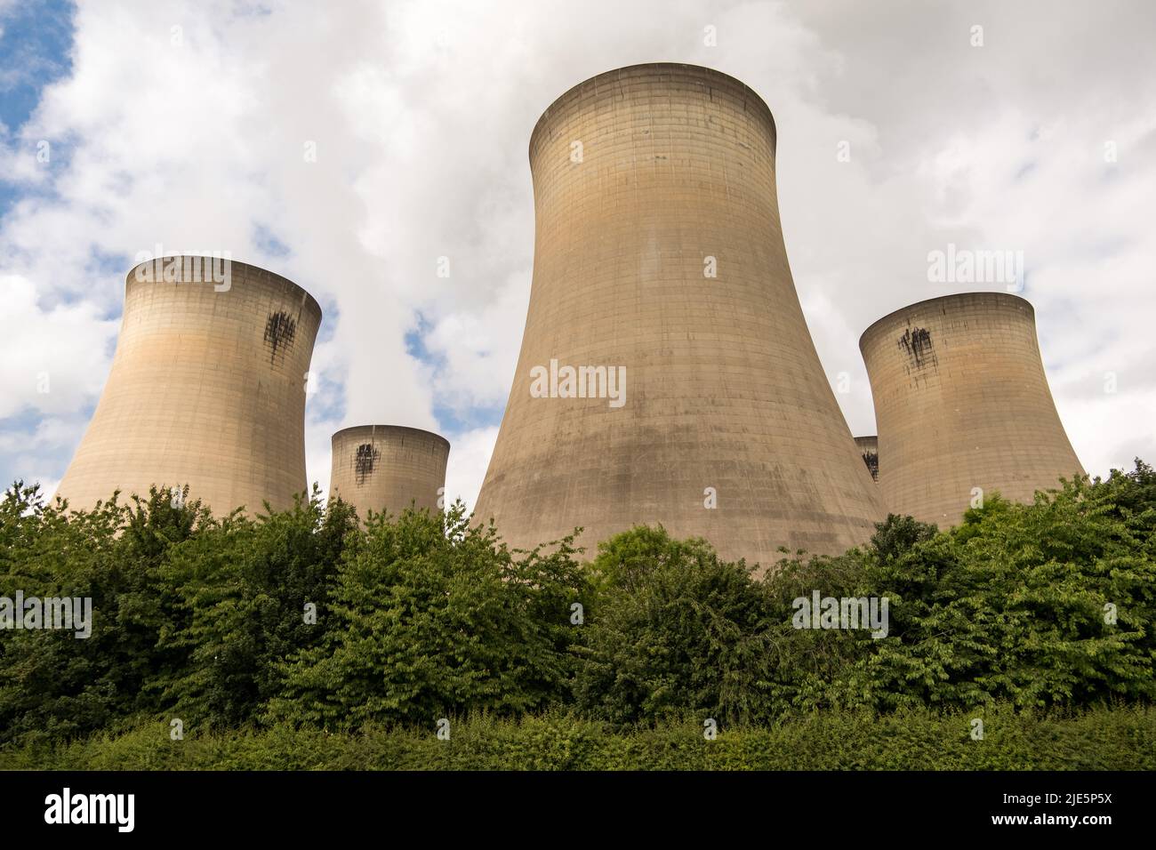 Cooling Towers - Drax power station, a large biomass power station in ...