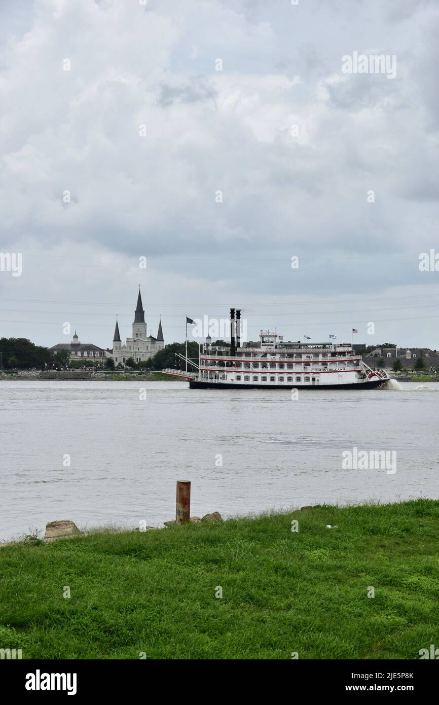 The City of New Orleans as seen across from the Crescent curve of the ...