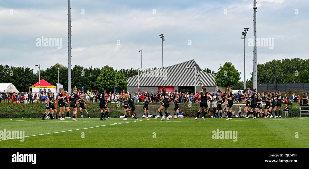 Euro 2022 england training hi-res stock photography and images - Alamy