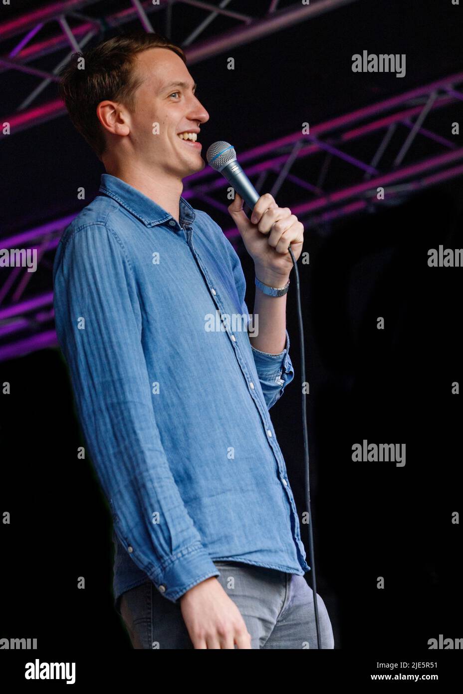 Philip Kostelecky, Stand Up Comedian, Open Air Comedy, Leigh Folk ...