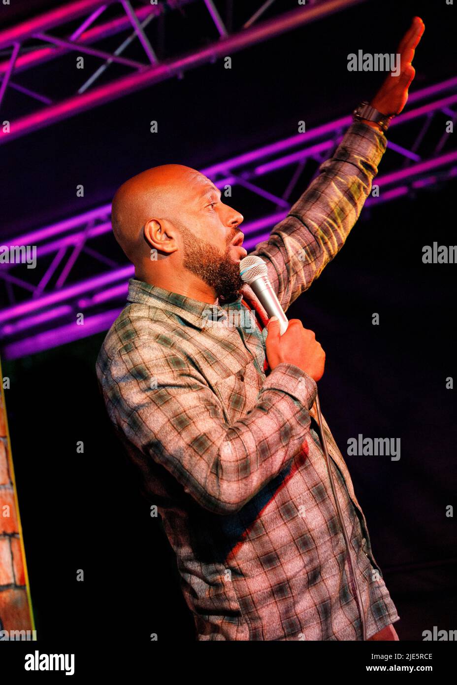 Dinesh Nathan (Romesh Ranganathan's brother), Stand Up Comedian, Leigh ...