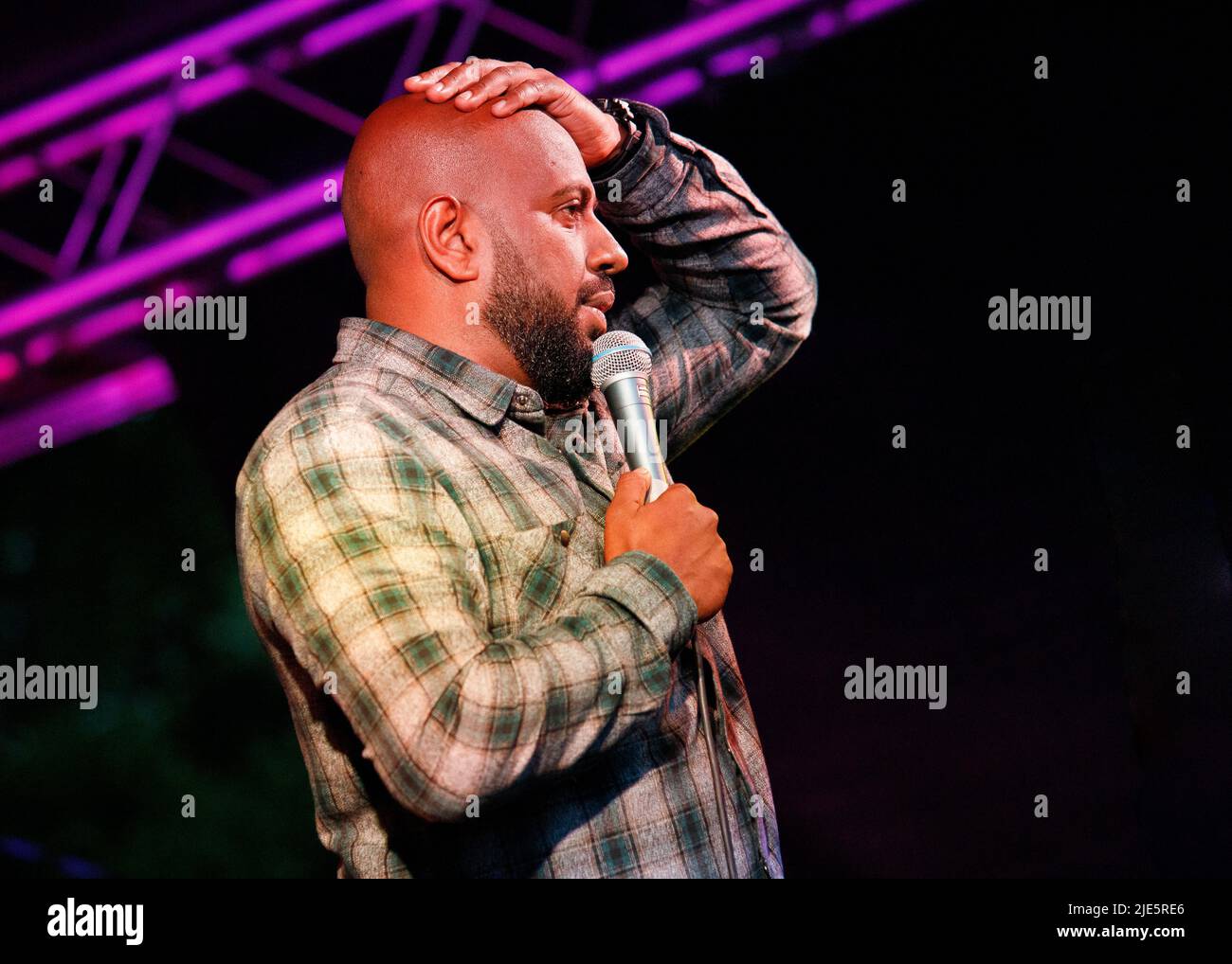 Dinesh Nathan (Romesh Ranganathan's brother), Stand Up Comedian, Leigh ...