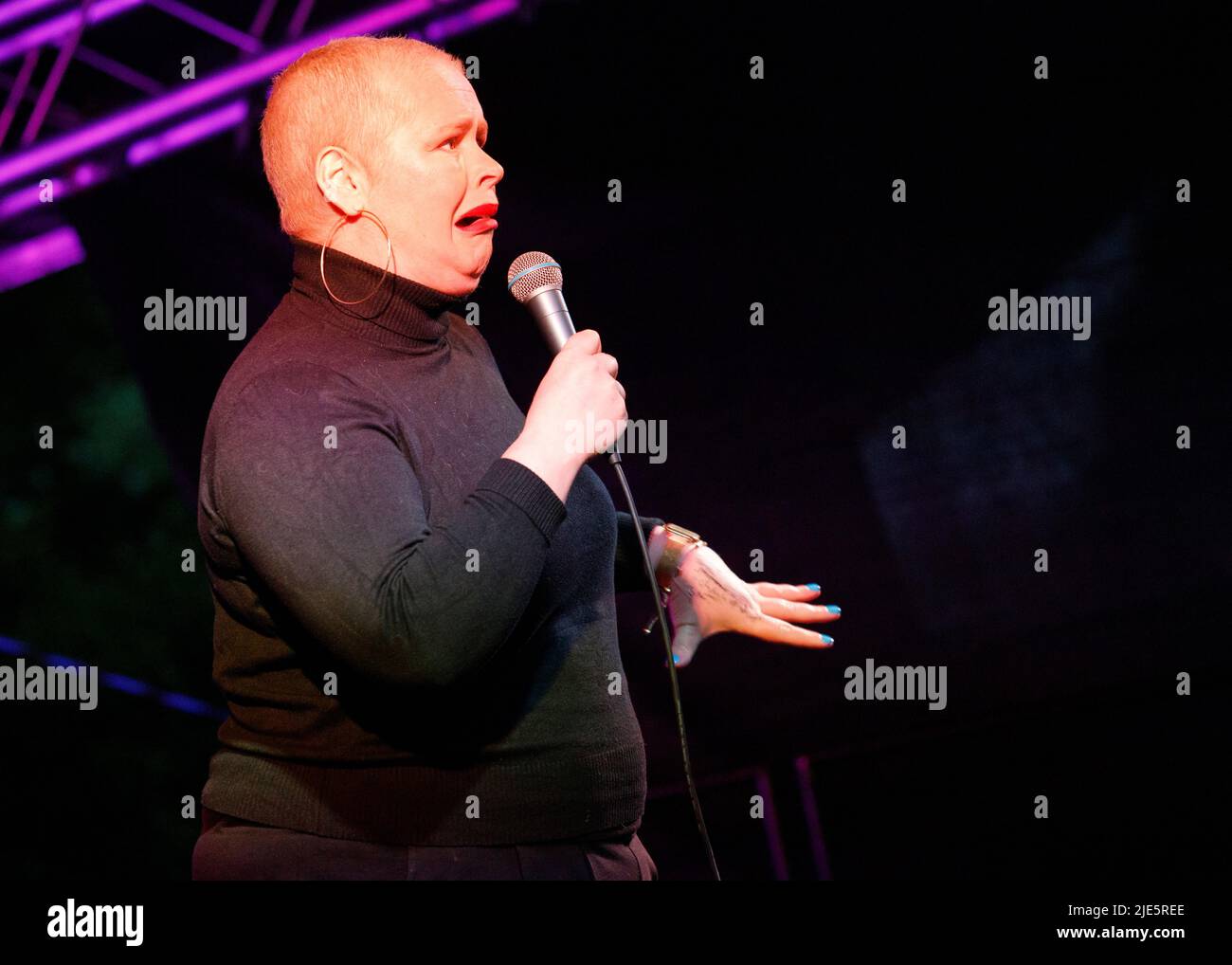 Leigh library gardens hi-res stock photography and images - Alamy