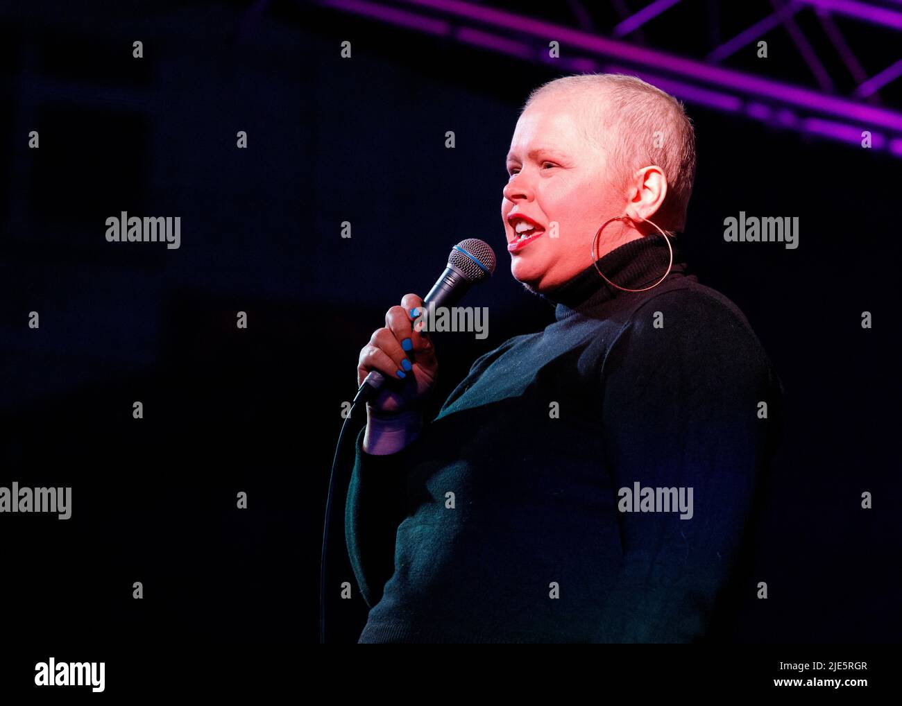 Jonathan ross comedy club hi-res stock photography and images - Alamy