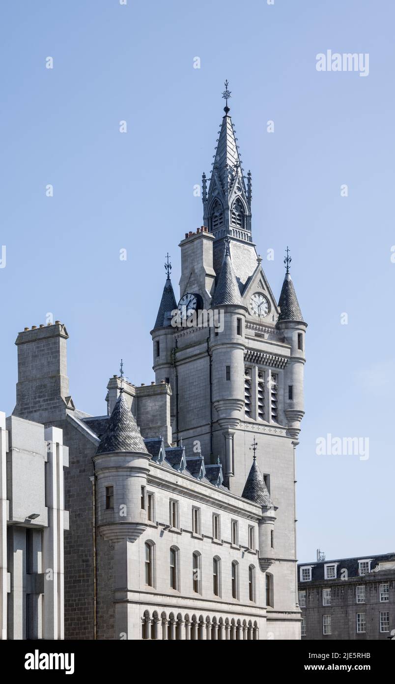 aberdeen town house or city hall with clock tower aberdeen scotland ...