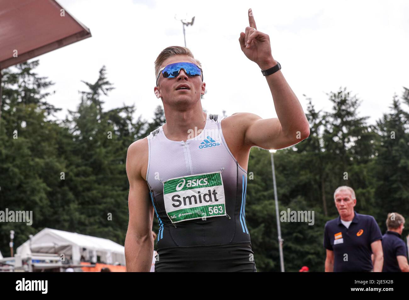 APELDOORN, NETHERLANDS - JUNE 25: Nick Smidt of The Netherlands ...