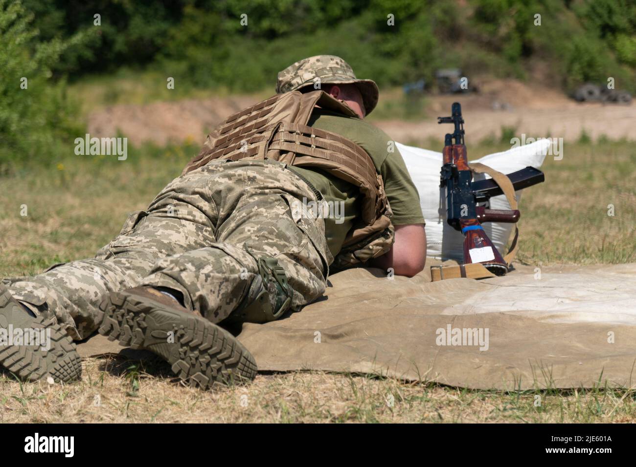 Military uniform weapon army soldier aiming hi-res stock photography ...