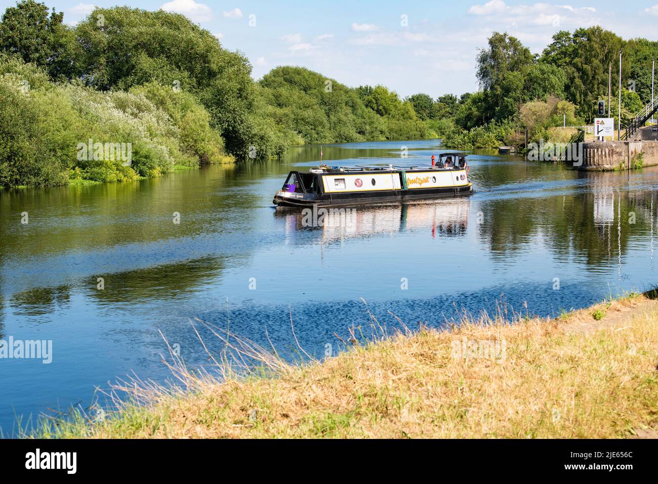 Canal Boat on the River Aire, Ferrybridge Lock, Ferrybridge, West ...