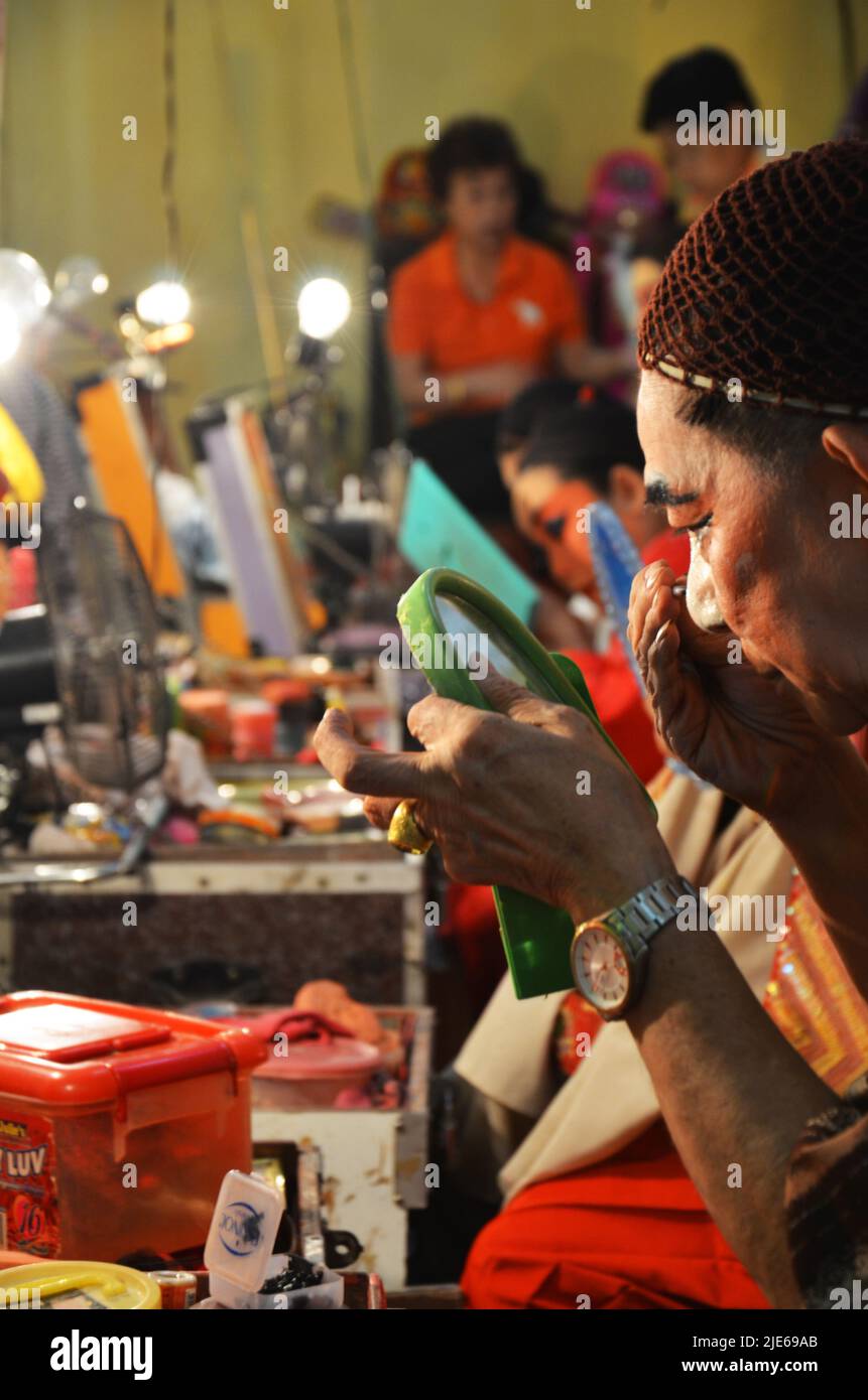 Thai act people of chinese descent makeup painting on face and wear ...