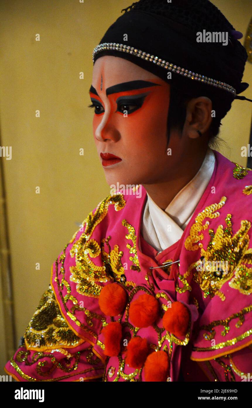 Thai act people of chinese descent makeup painting on face and wear ...