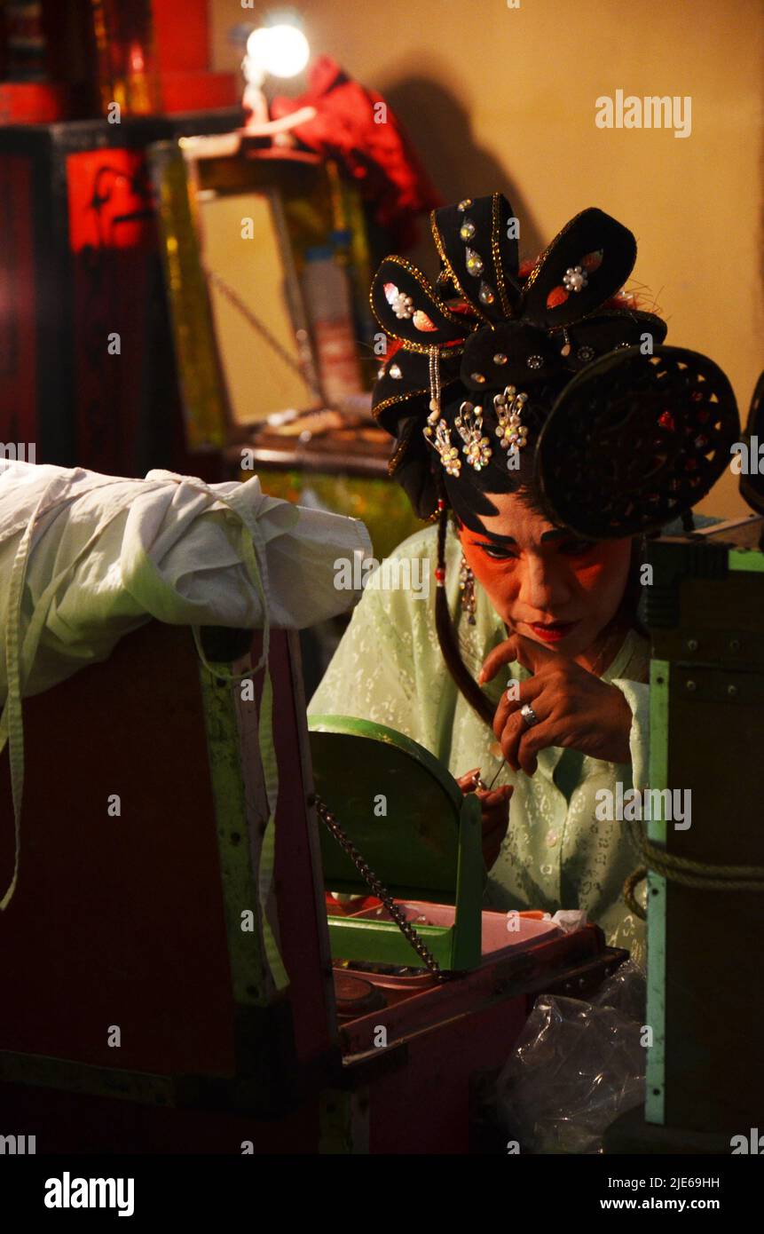 Thai act people of chinese descent makeup painting on face and wear ...