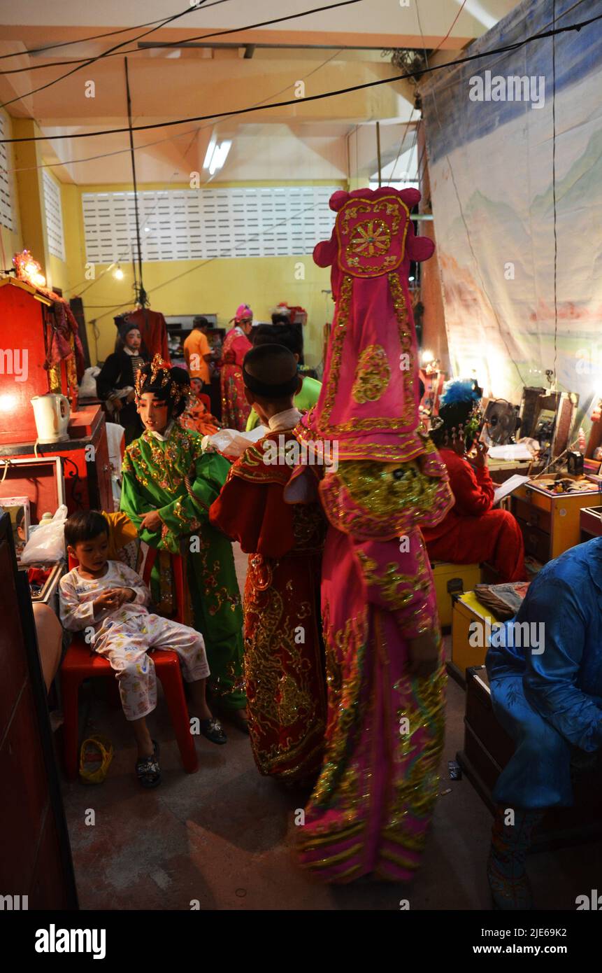 Thai act people of chinese descent makeup painting on face and wear ...