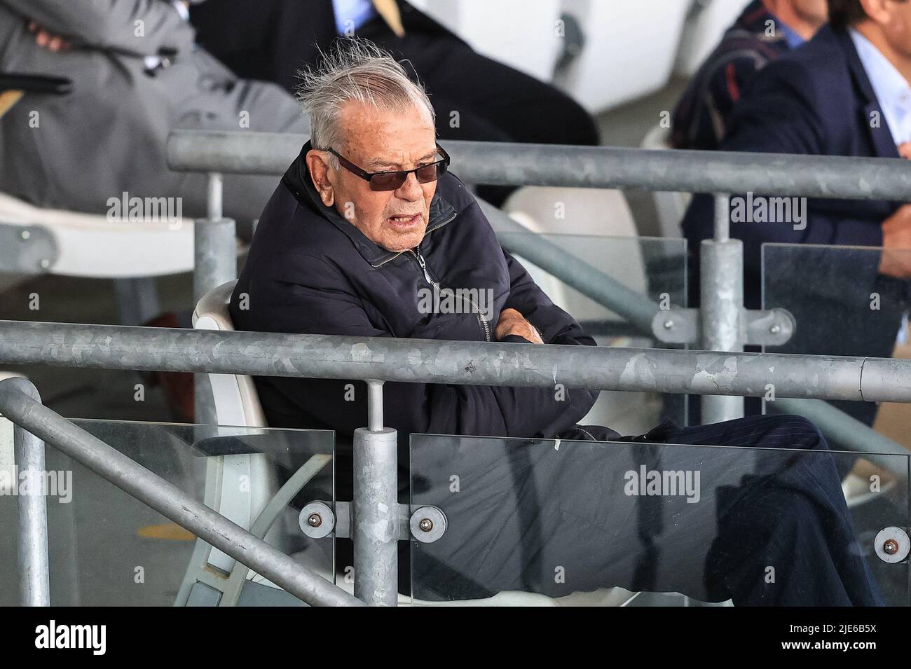 Dickie Bird OBE is in attendance for todays test Stock Photo - Alamy