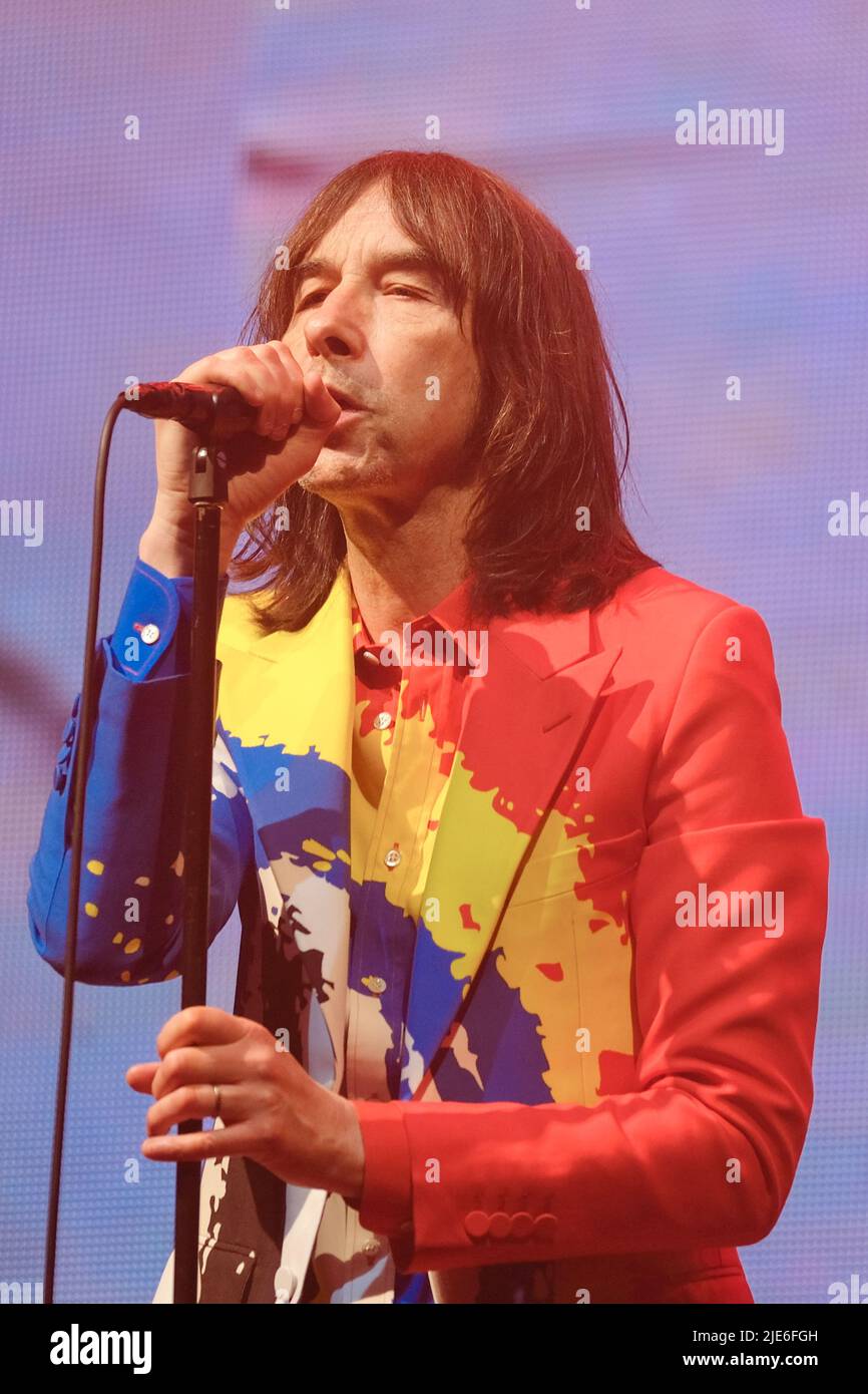 Bobby gillespie 2022 hi-res stock photography and images - Alamy