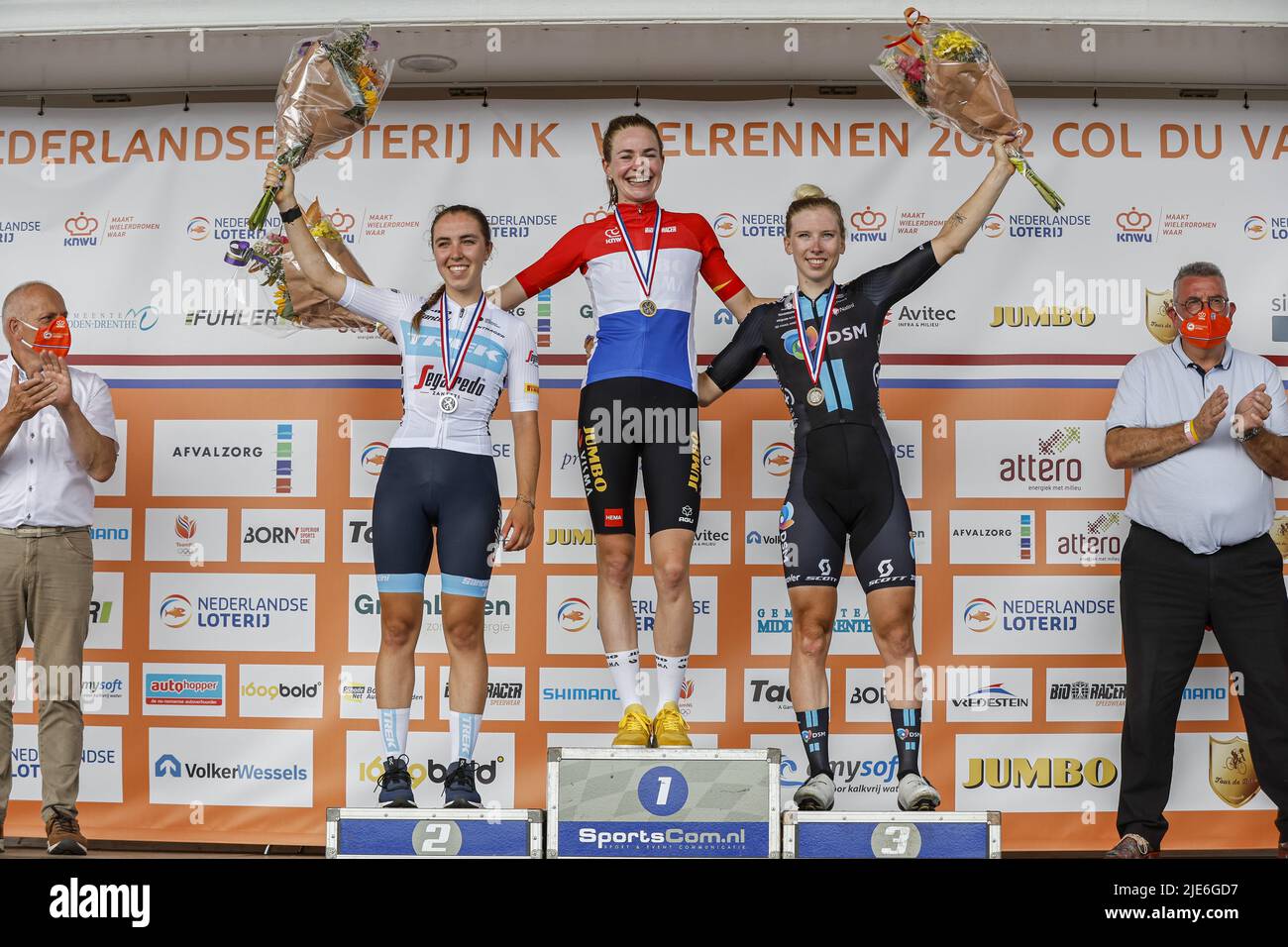 2022-06-25 18:02:07 EMMEN - Cyclists Shirin van Anrooij (second ...