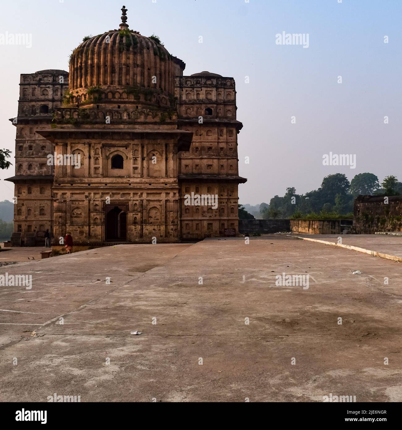 Morning View of Royal Cenotaphs (Chhatris) of Orchha, Madhya Pradesh ...