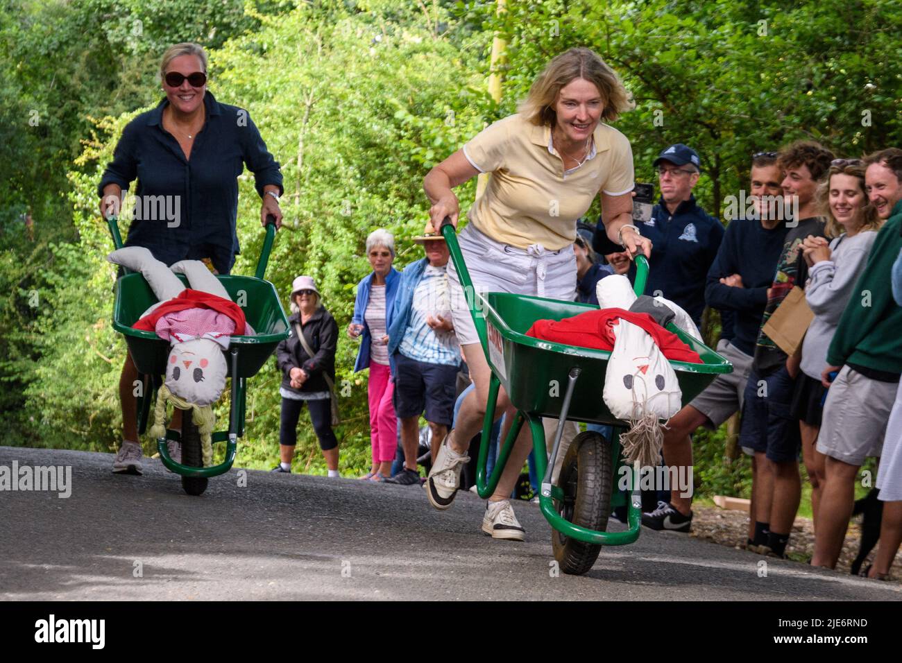 New Forest, Hampshire, UK, 25th June 2022: Competitors feel the pain in ...
