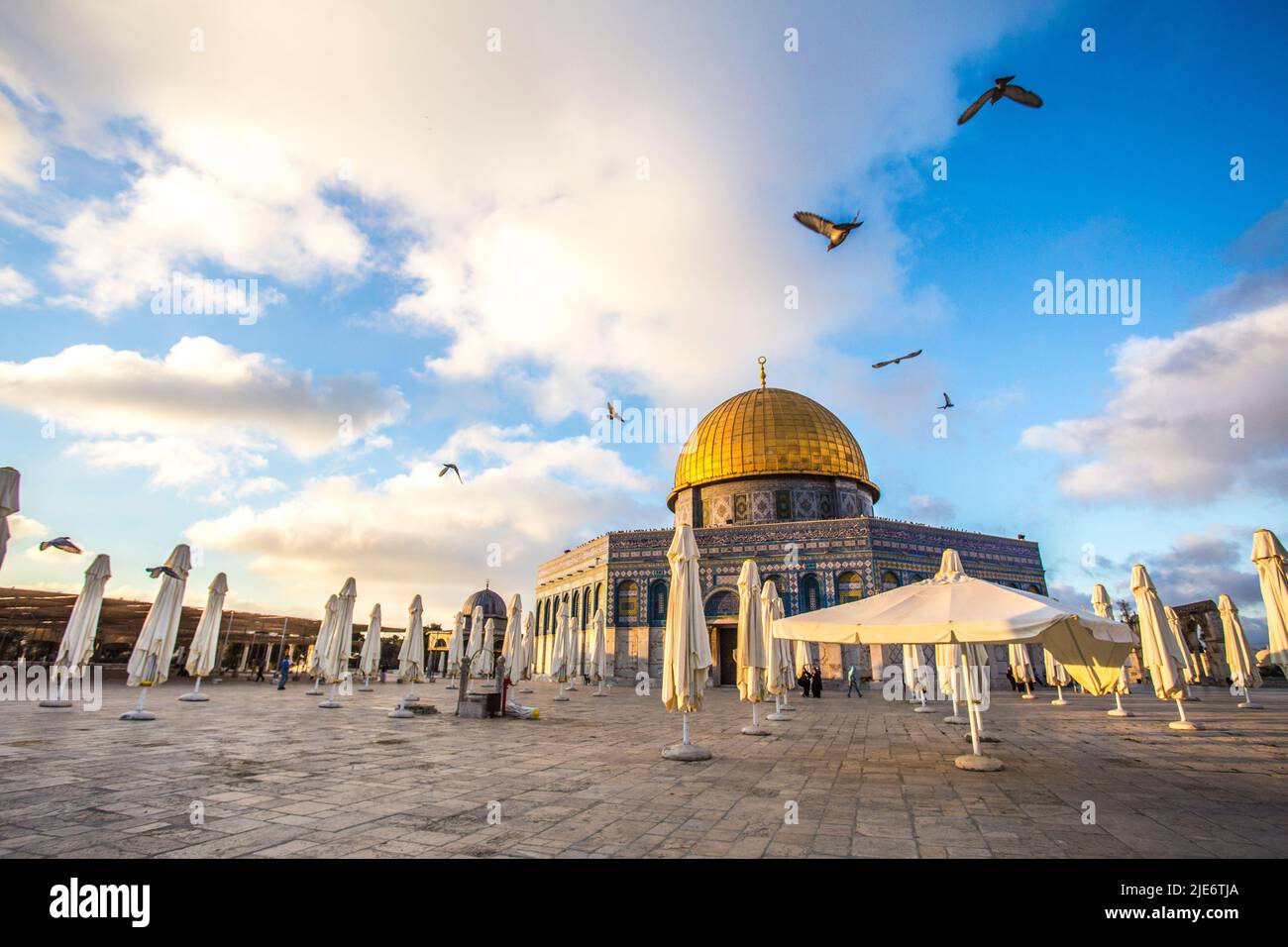 Al-Aqsa Mosque, the Dome of the Rock and the squares of the city of ...