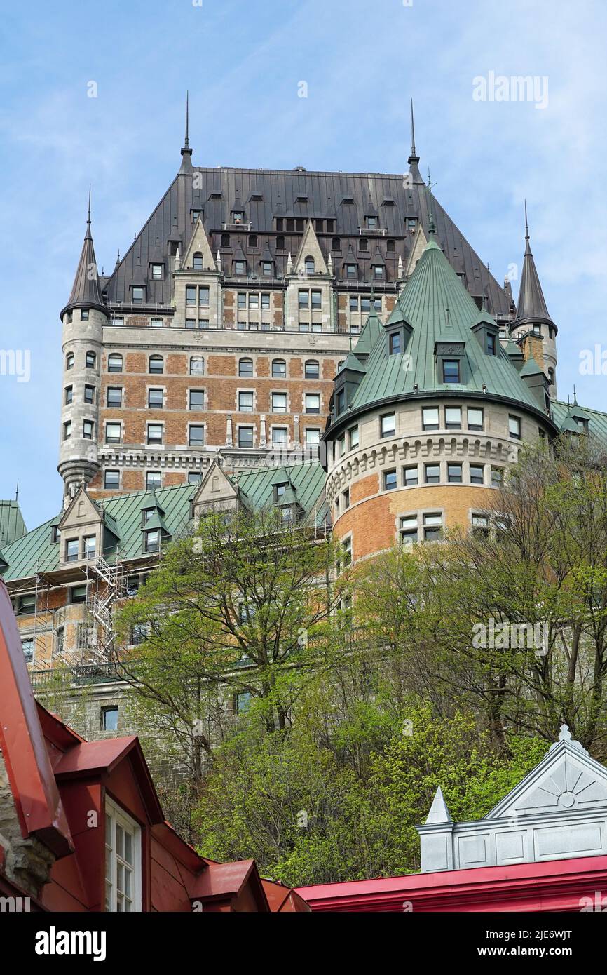 Lon 71 20283100 hi-res stock photography and images - Alamy