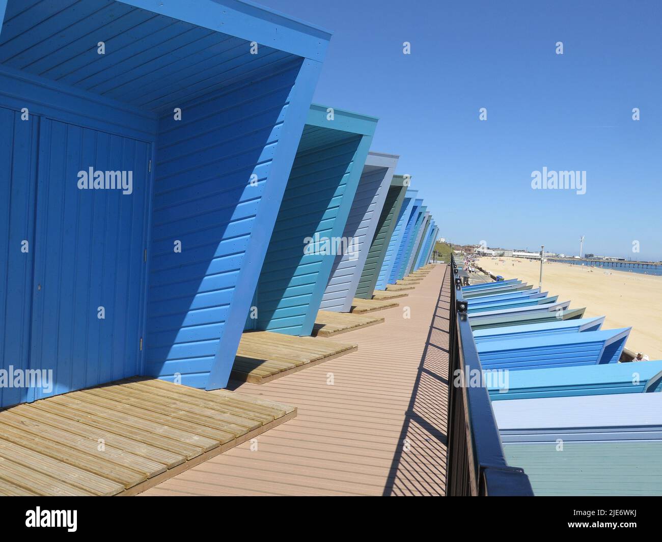 Lowestoft promenade seaside resort east hi-res stock photography and ...