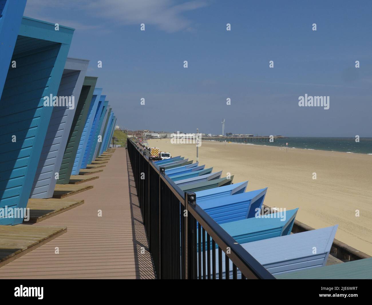 Lowestoft promenade seaside resort east hi-res stock photography and ...