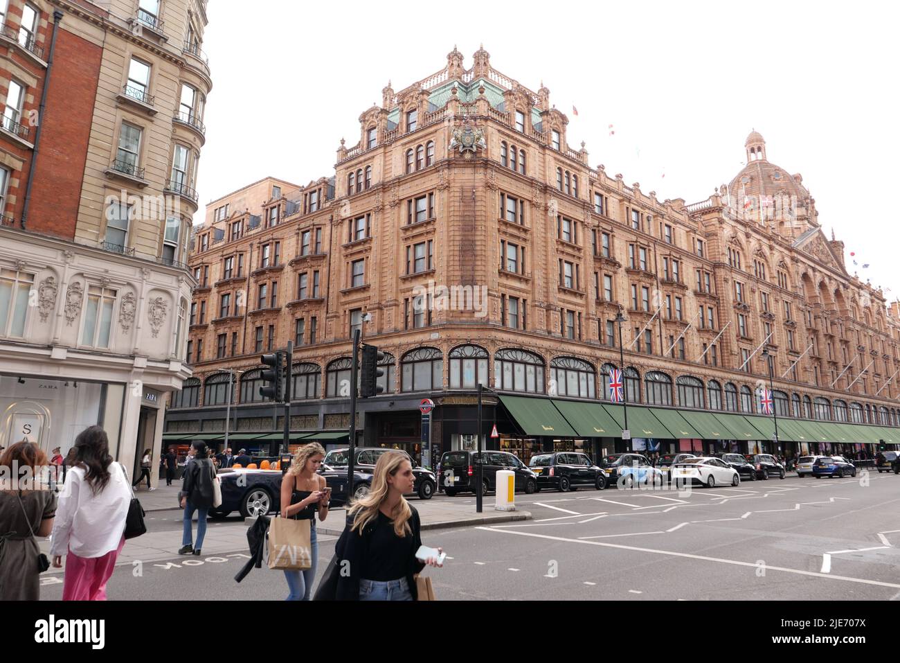 Harrods luxury store booming with customers again since Covid- 19 ...