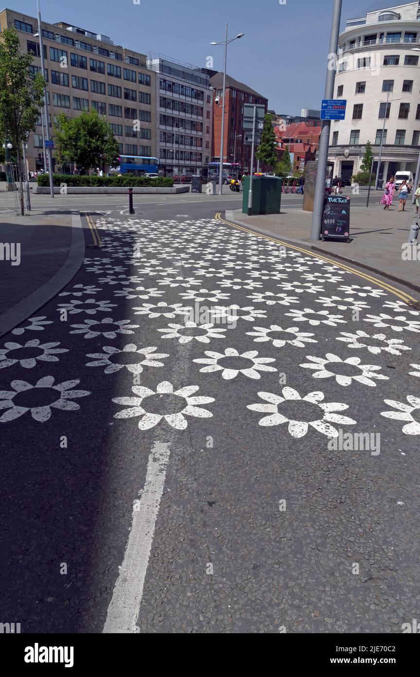 Daisy pattern road markings, Bristol City Centre scenes, summer 2022 ...