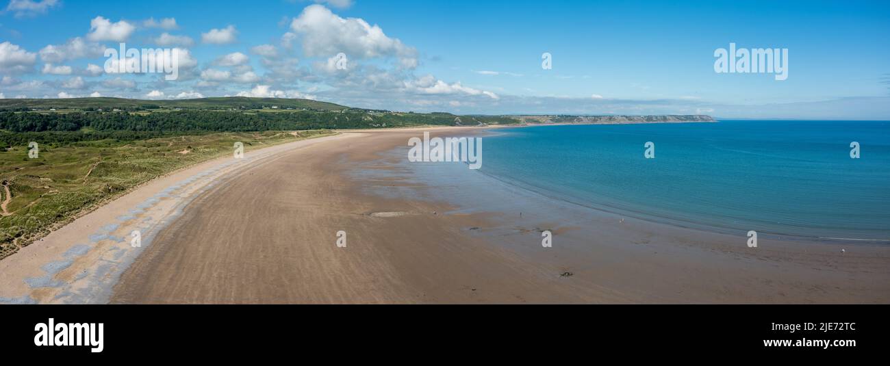 Oxwich Bay on the Gower peninsula in Swansea, UK Stock Photo - Alamy