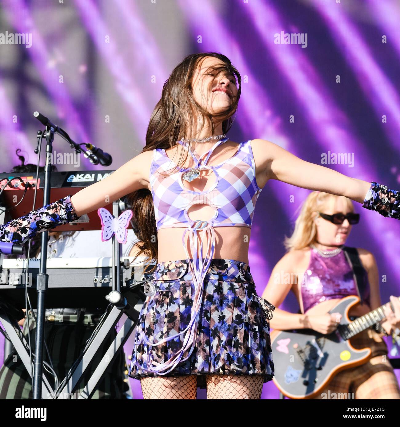 Olivia rodrigo glastonbury 2022 hi-res stock photography and images - Alamy