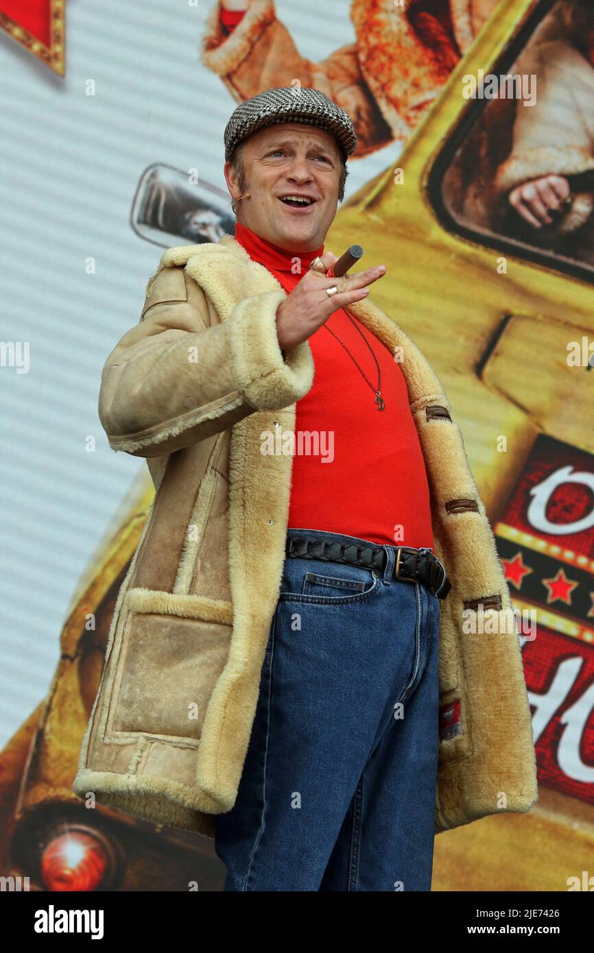 Tom Bennett playing Del Boy ( Derek Trotter ) in the musical Only Fools ...